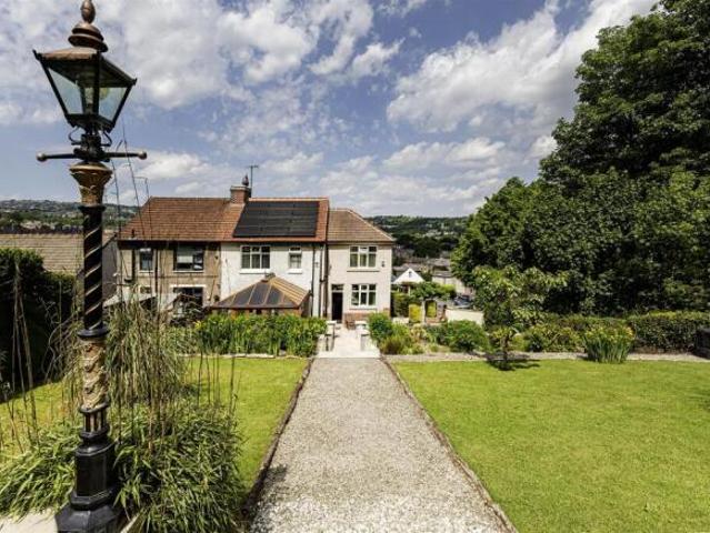 4 bedroom semi detached house for sale in Avison Road, Cowlersley, Huddersfield, HD4
