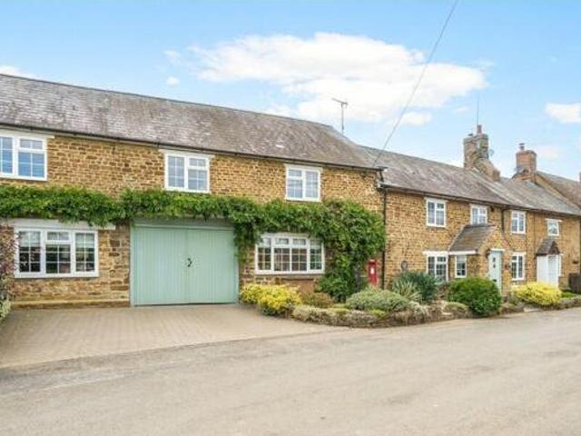 4 Bedroom Semi detached House For Sale In Banbury