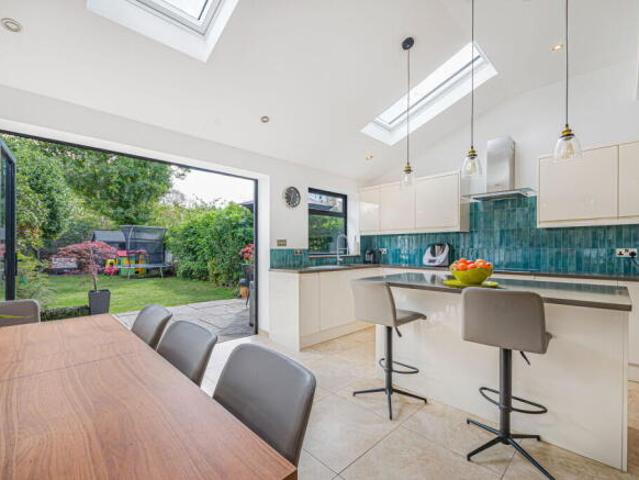 4 bedroom semi detached house for sale in Babbacombe Road, Bromley, BR1 3LW, BR1