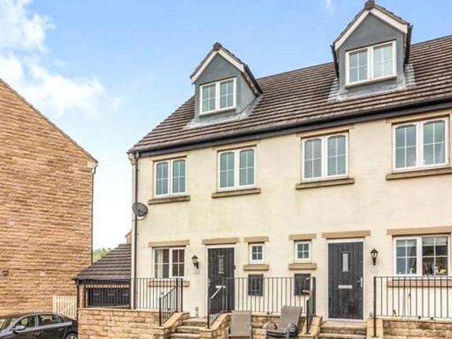 4 Bedroom Semi detached House For Sale In Barnsley, West Yorkshire