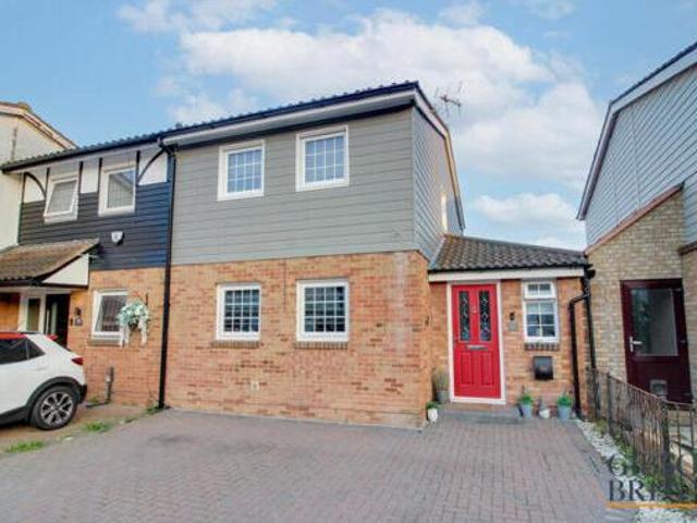 4 Bedroom Semi detached House For Sale In Basildon