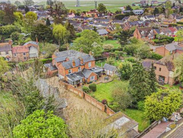 4 Bedroom Semi detached House For Sale In Benson
