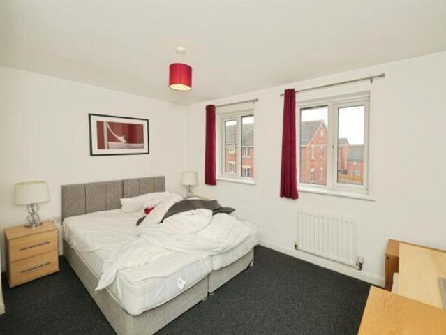 4 bedroom semi detached house for sale in Beatrix Place, Horfield, Bristol, BS7
