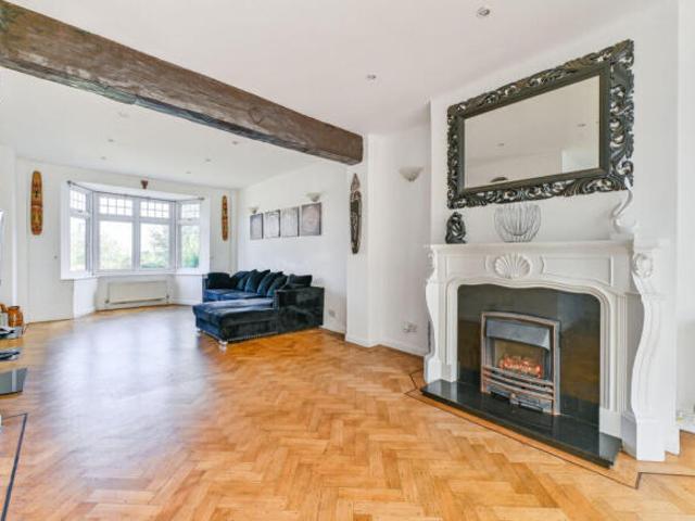 4 bedroom semi detached house for sale in Beaumont Road, Upper Norwood, London, SE19