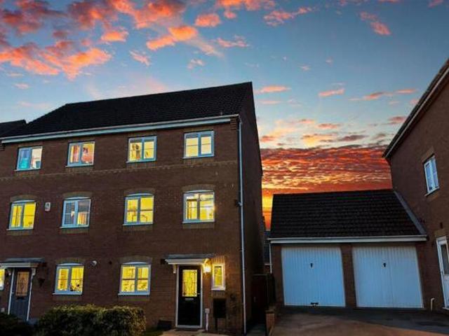 4 Bedroom Semi detached House For Sale In Bedworth