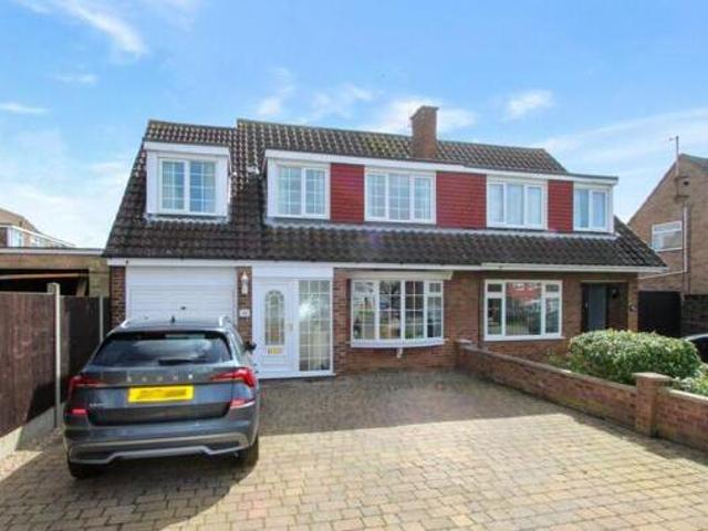 4 Bedroom Semi detached House For Sale In Bedford