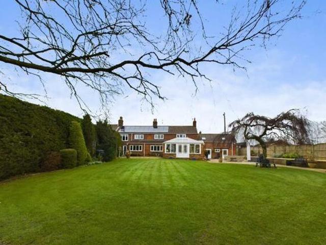 4 Bedroom Semi detached House For Sale In Beeford