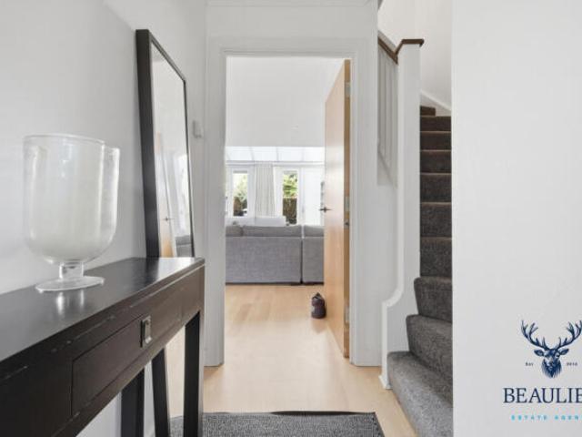 4 bedroom semi detached house for sale in Beeleigh Link, Chelmsford, CM2 6, CM2