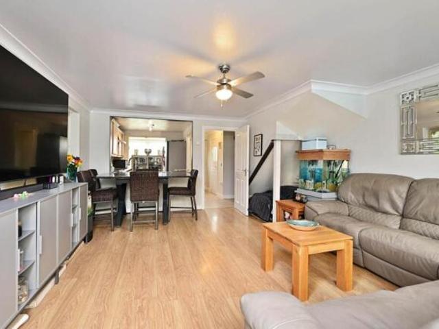 4 bedroom semi detached house for sale in Beggarwood, Basingstoke, RG22