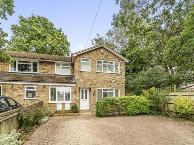 4 Bedroom Semi detached House For Sale In Berkshire