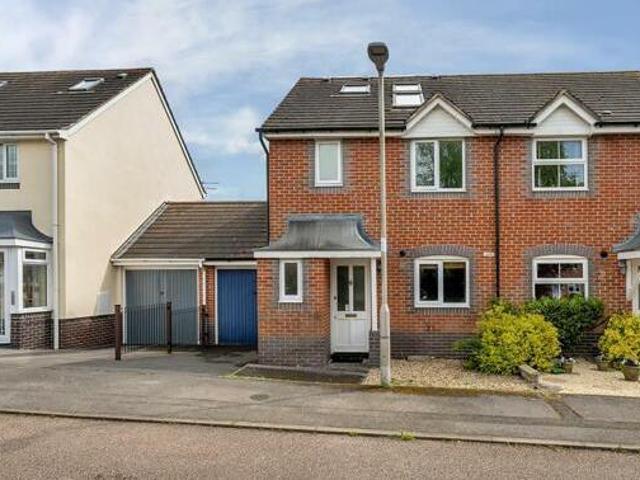 4 Bedroom Semi detached House For Sale In Berkshire