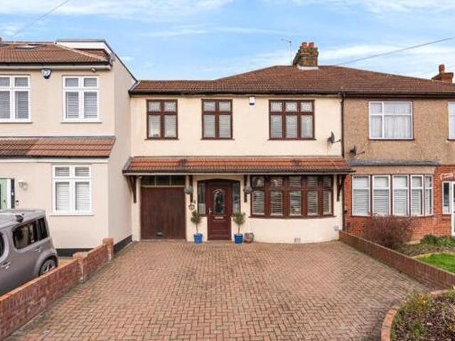 4 Bedroom Semi detached House For Sale In Bexley, Kent