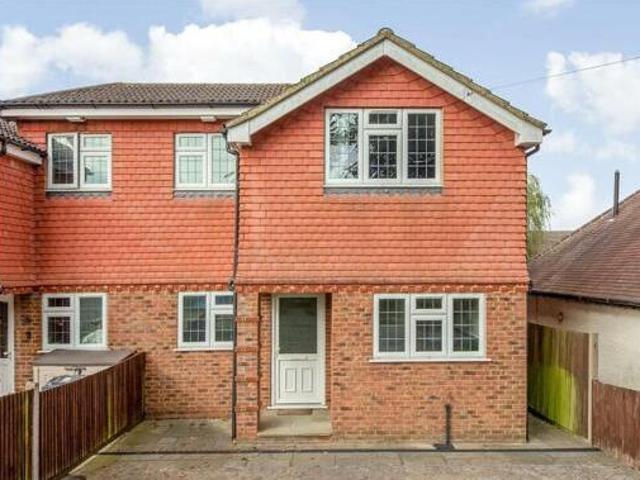 4 Bedroom Semi detached House For Sale In Biggin Hill