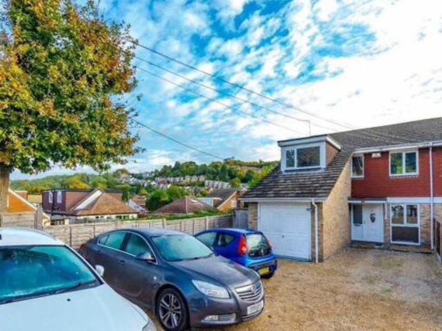 4 Bedroom Semi detached House For Sale In Biggin Hill, Westerham