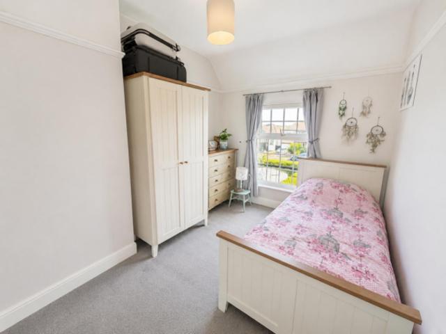4 bedroom semi detached house for sale in Billing Road East, Abington, Northampton NN1, NN3