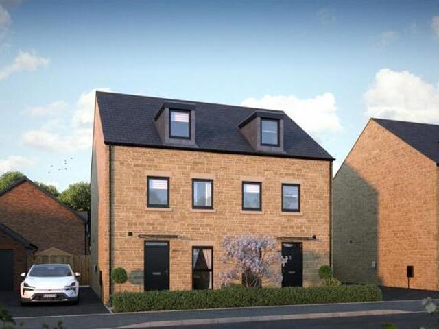 4 Bedroom Semi detached House For Sale In Bishops Cleeve, Gloucestershire