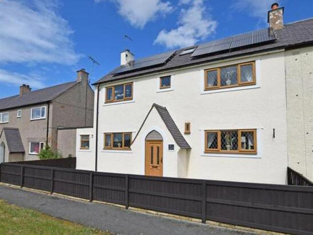4 Bedroom Semi detached House For Sale In Bodtegwel, Abergele