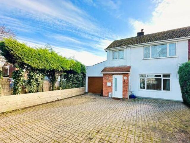 4 Bedroom Semi detached House For Sale In Bordon