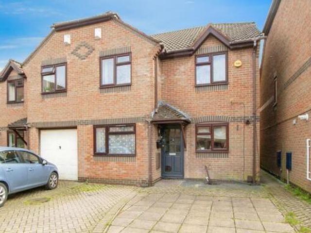 4 Bedroom Semi detached House For Sale In Bournemouth, Dorset