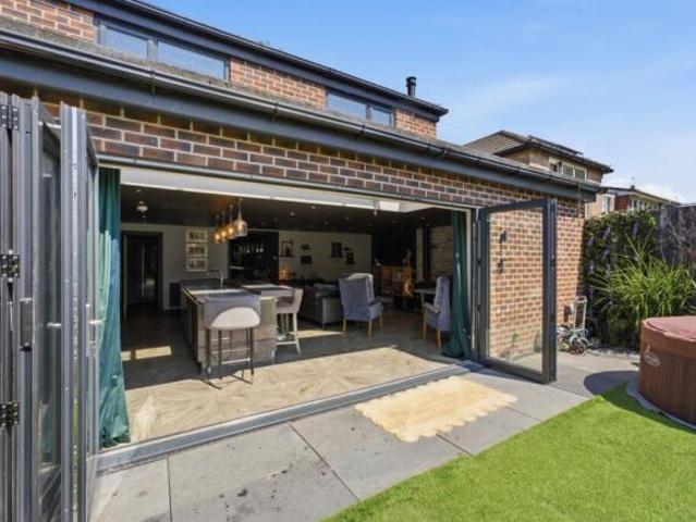 4 bedroom semi detached house for sale in Bowerfold Lane, Heaton Norris, Stockport, SK4