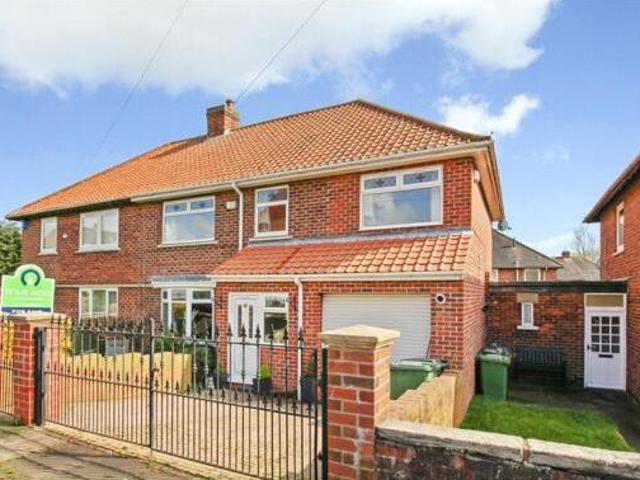 4 Bedroom Semi detached House For Sale In Blaydon on tyne