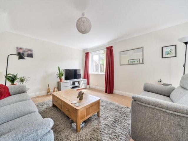 4 bedroom semi detached house for sale in Blunden Close, Basingstoke, RG21 3PE, RG21