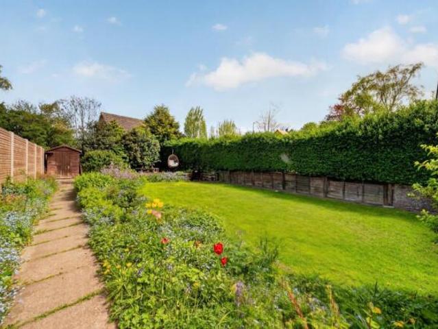4 bedroom semi detached house for sale in Broadgate Lane, Horsforth, Leeds, West Yorkshire, LS18