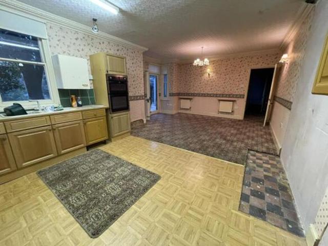 4 bedroom semi detached house for sale in Broadway: Peterborough, PE1