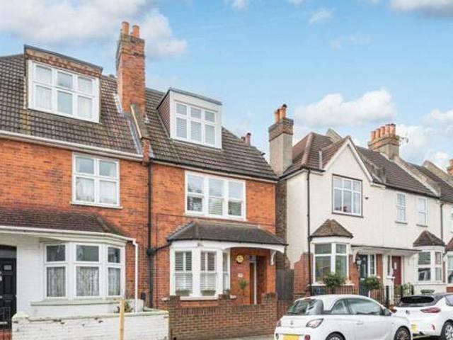 4 Bedroom Semi detached House For Sale In Bromley