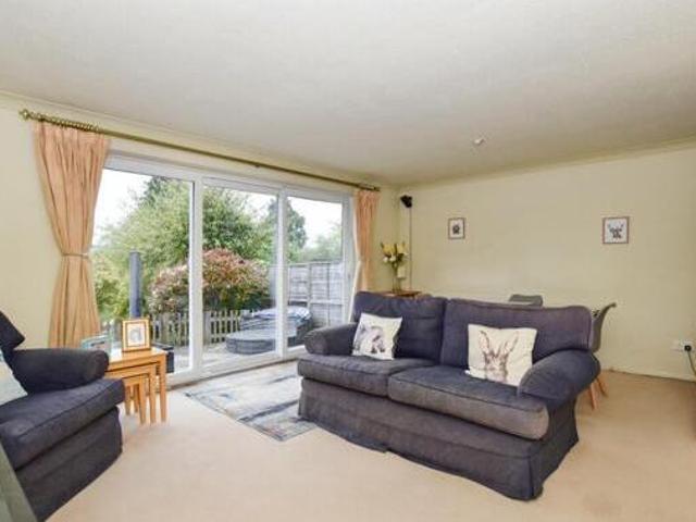 4 Bedroom Semi detached House For Sale In Bromley