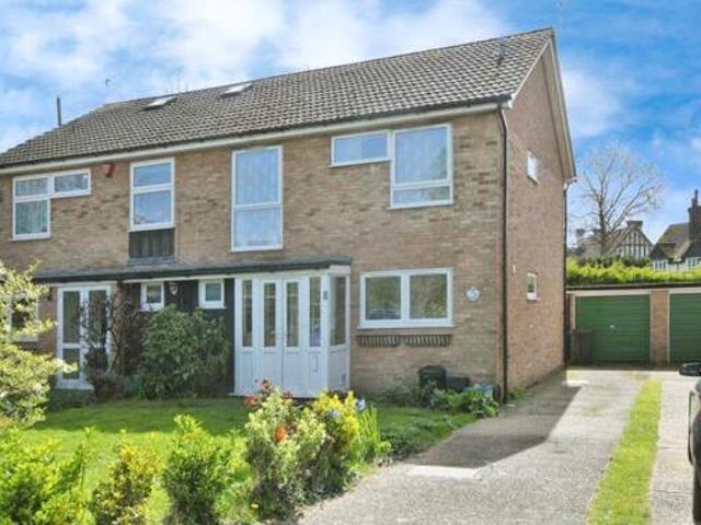 4 Bedroom Semi detached House For Sale In Bromley