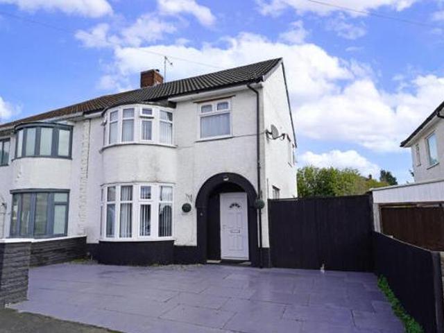 4 Bedroom Semi detached House For Sale In Braunstone Town, Leicester