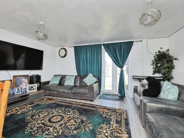 4 bedroom semi detached house for sale in Britannia Way, Norwich, NR5