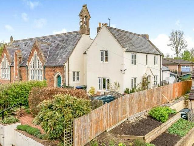 4 Bedroom Semi detached House For Sale In Brinkworth