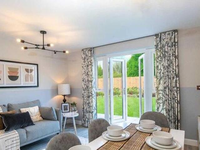 4 Bedroom Semi detached House For Sale In Bristol, South Gloucestershire