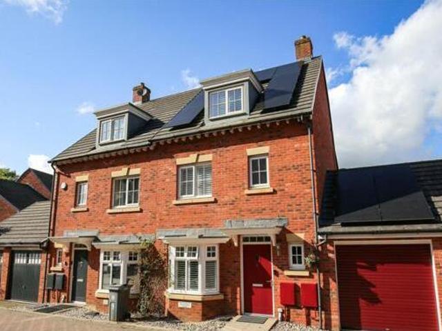 4 Bedroom Semi detached House For Sale In Bristol