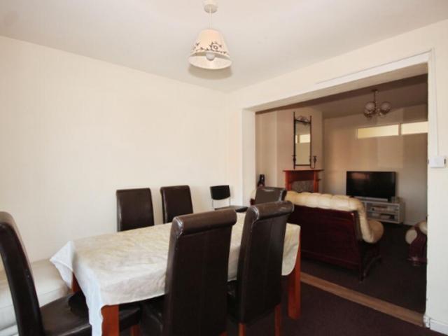 4 bedroom semi detached house for sale in Brunswick Street, Leamington Spa, CV31