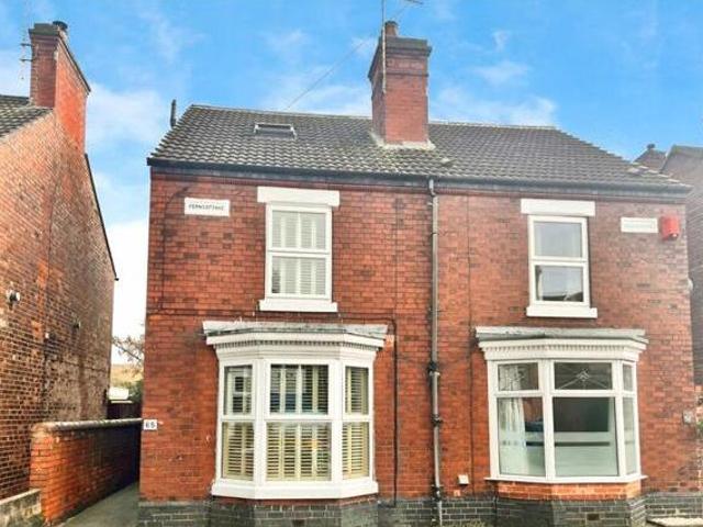 4 Bedroom Semi detached House For Sale In Burton on trent, Staffordshire