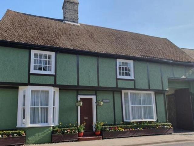 4 Bedroom Semi detached House For Sale In Bury St. Edmunds, Suffolk