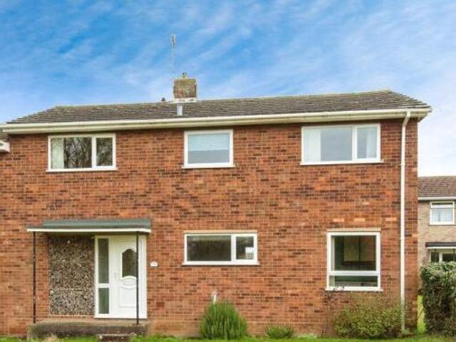 4 Bedroom Semi detached House For Sale In Bury St. Edmunds, Suffolk
