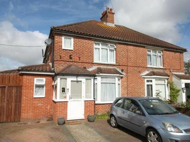 4 Bedroom Semi detached House For Sale In Butlocks Heath, Southampton