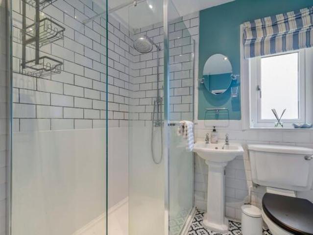 4 bedroom semi detached house for sale in Calverley Bridge, Leeds, LS13