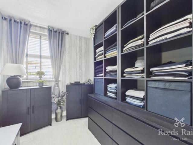 4 bedroom semi detached house for sale in Cardwell Road, Leeds, West Yorkshire, LS14