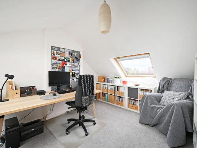 4 bedroom semi detached house for sale in Carr Road, Walkley, Sheffield, S6
