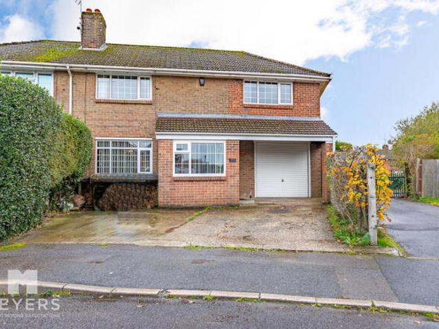 4 bedroom semi detached house for sale in Cavan Crescent, Poole, BH17 7, BH17