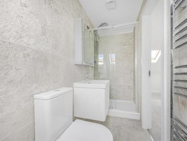 4 bedroom semi detached house for sale in Caversham, Reading, RG4