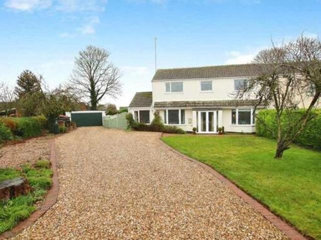 4 Bedroom Semi detached House For Sale In Chapel Lane, Dunston