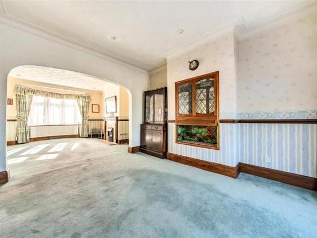 4 bedroom semi detached house for sale in Charldane Road, London, SE9
