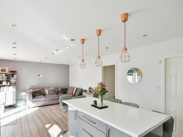 4 Bedroom Semi detached House For Sale In Cheadle, Greater Manchester