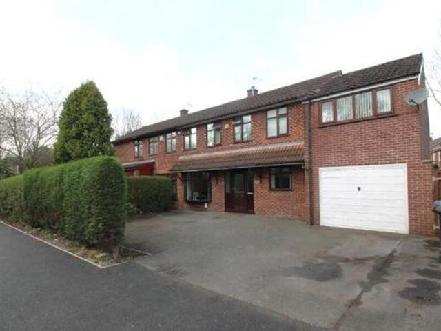 4 Bedroom Semi detached House For Sale In Cheadle, Greater Manchester